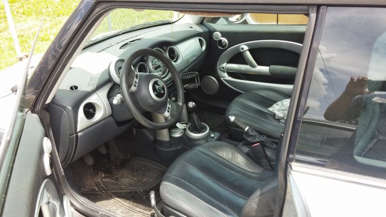 03 Mini Cooper Dash - Central Florida Auto Salvage
